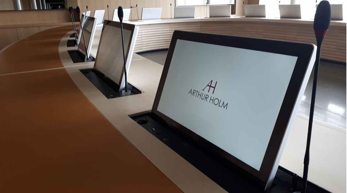 Arthur Holm: the art of customisation - Arthur Holm