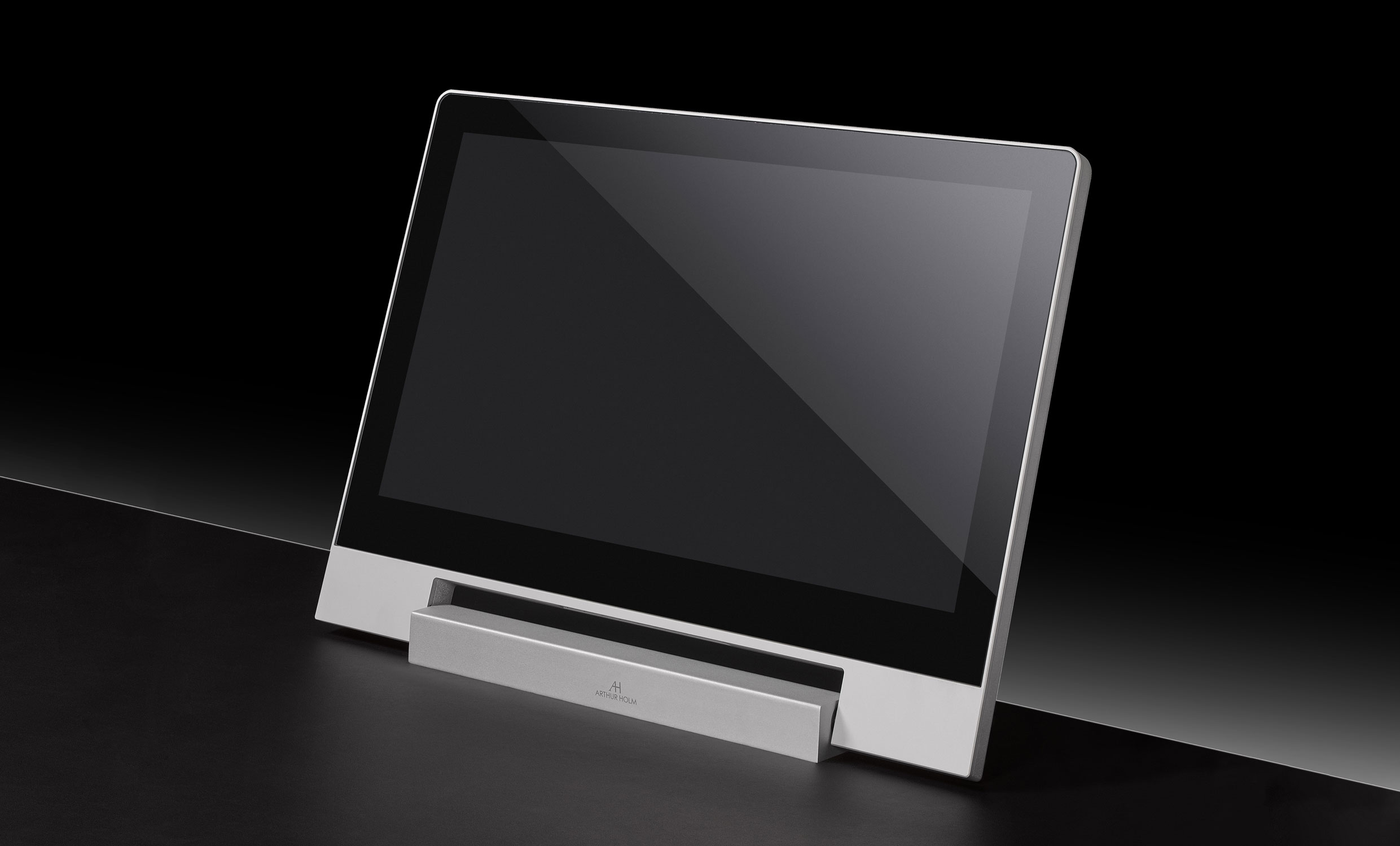 AH2 – Foldable Desktop Monitor for Open Tables | Arthur Holm